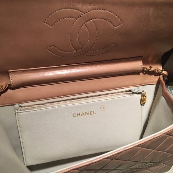 CHANEL | Bags | Authentic Chanel Purse | Poshmark